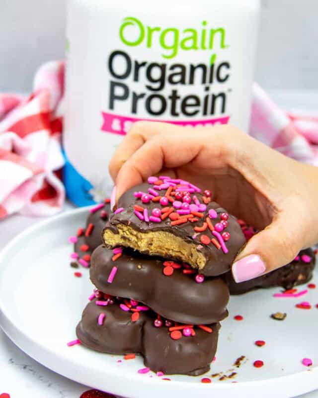 Chocolate Peanut Butter Protein Hearts | Healthy Fitness Meals