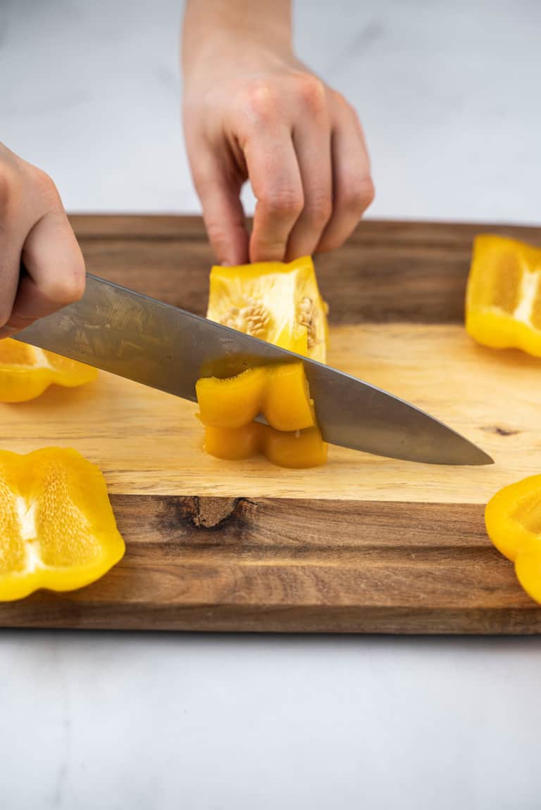 How to Cut Bell Peppers (3 Ways!) - Healthy Fitness Meals