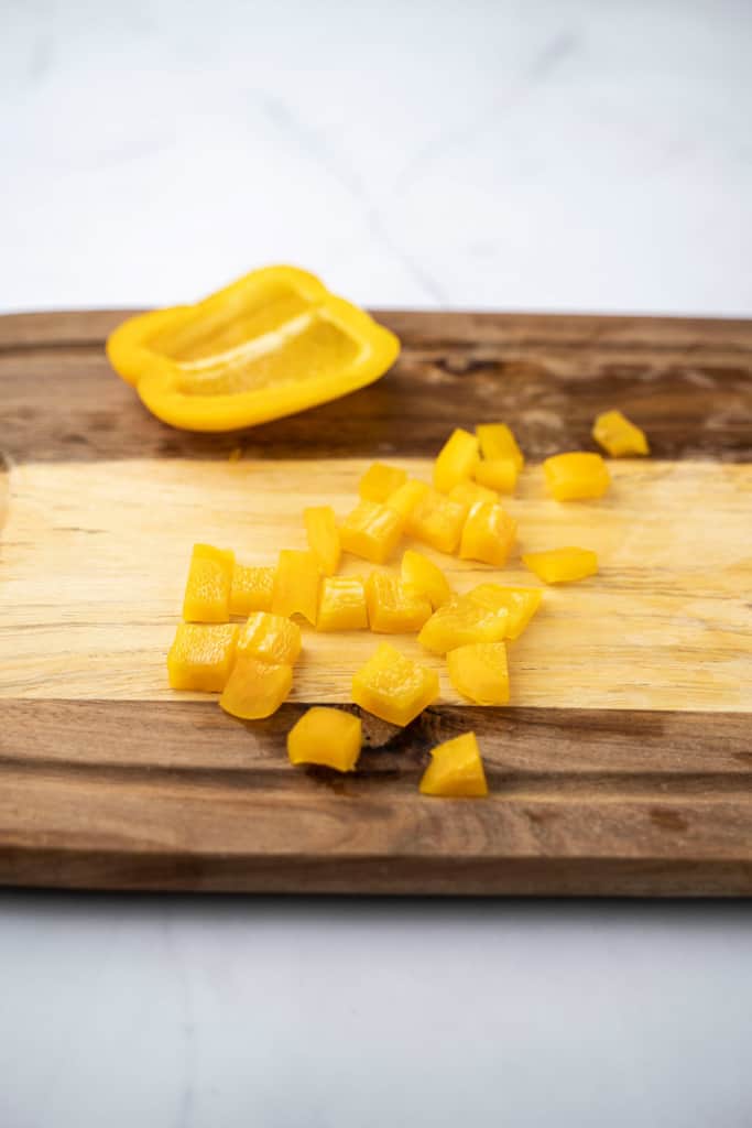 How to Cut Bell Peppers (3 Ways!) - Healthy Fitness Meals