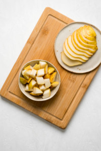 How to Cut a Pear (east steps) - Healthy Fitness Meals