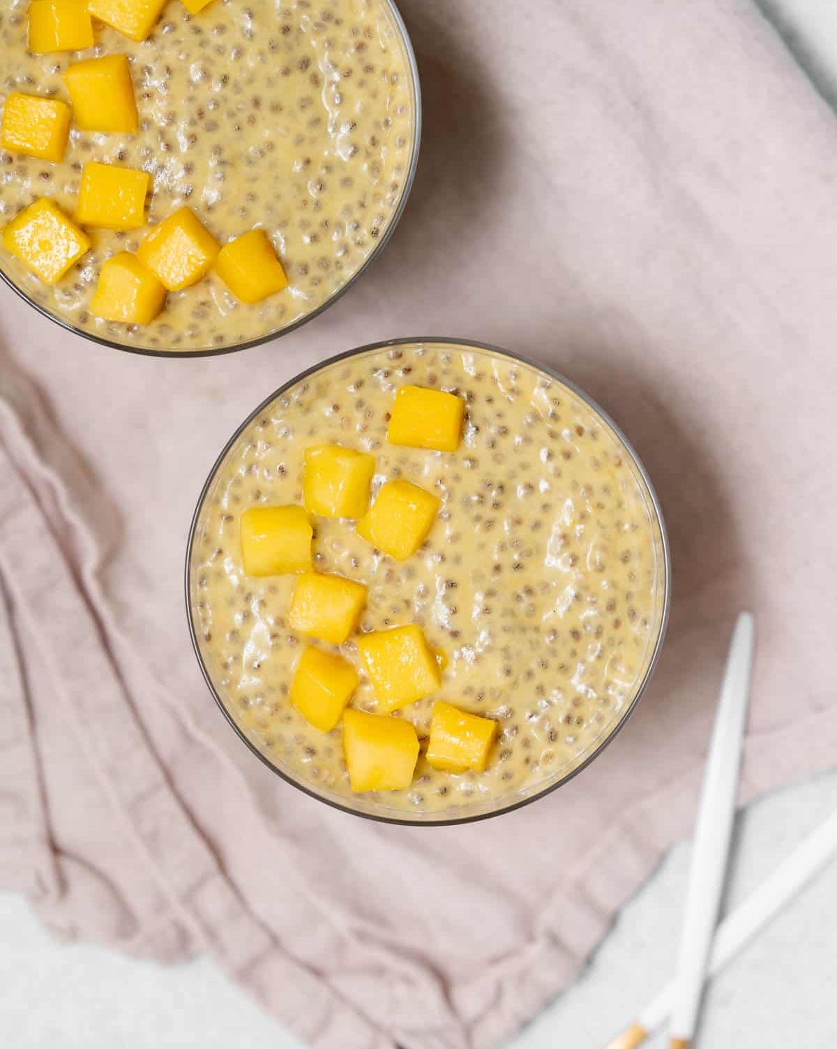 My kids love this Mango Chia Pudding - Healthy Fitness Meals