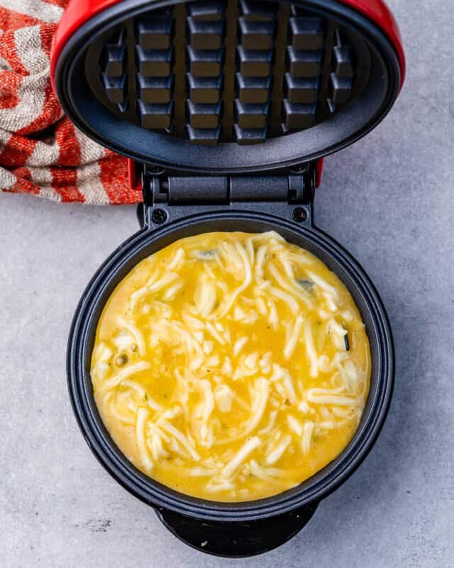 3-Ingredient Chaffle Recipe {8 Minutes} - Healthy Fitness Meals