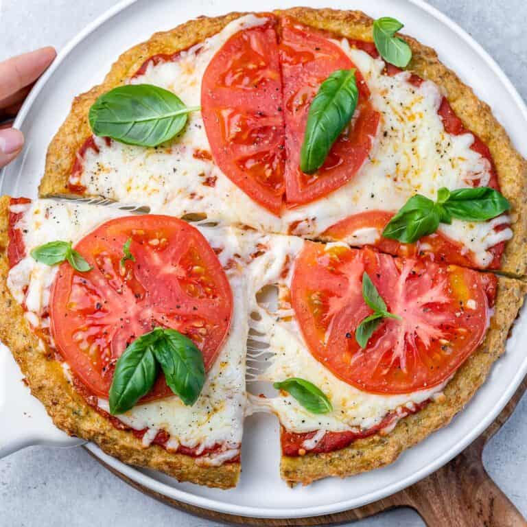Chicken Crust Pizza {33g Protein} - Healthy Fitness Meals